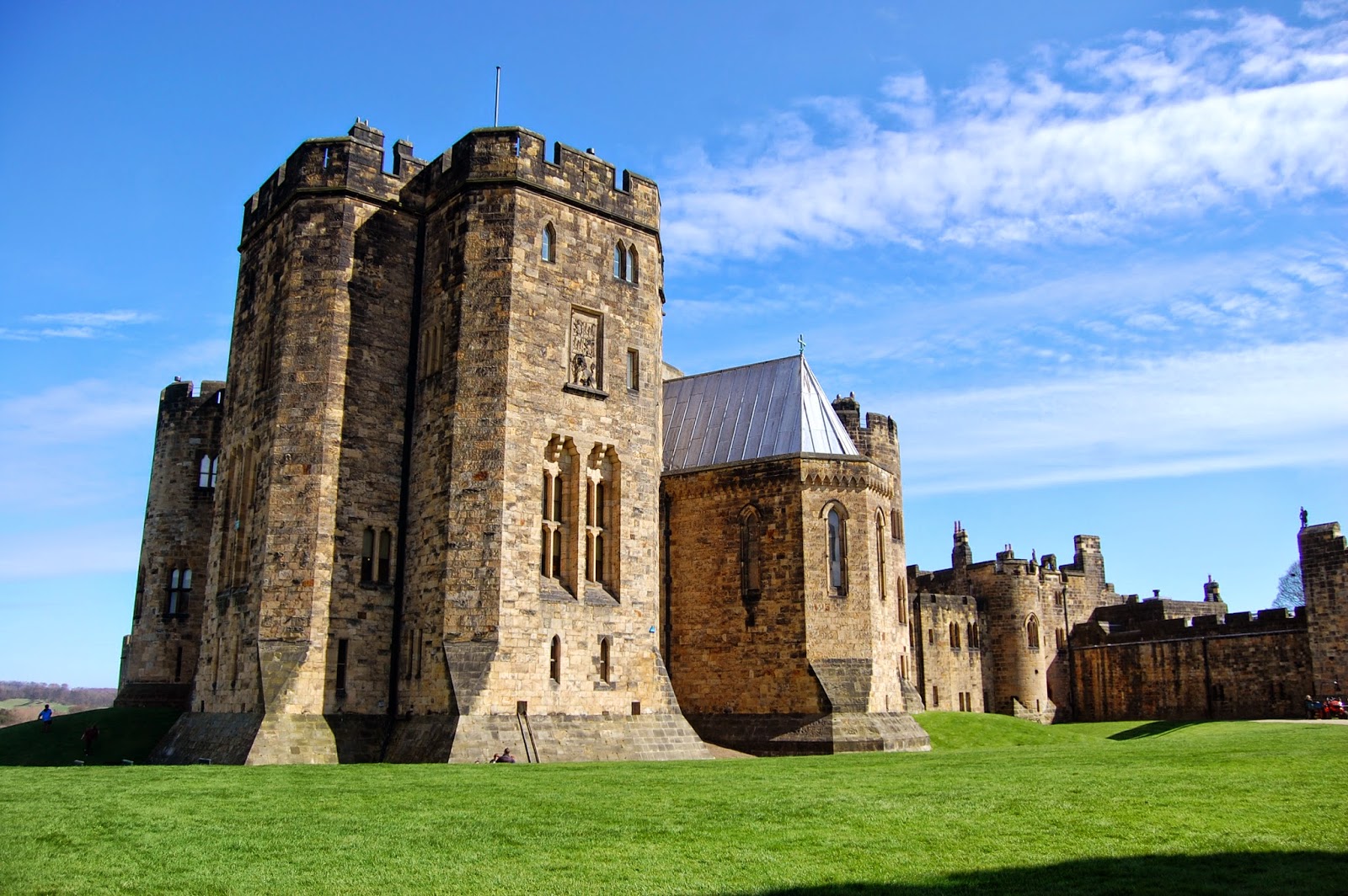Alnwick Castle state rooms exterior 2010 25 Cool Things Collection Alnwick Castle state rooms exterior 2010 25 Cool Things Collection